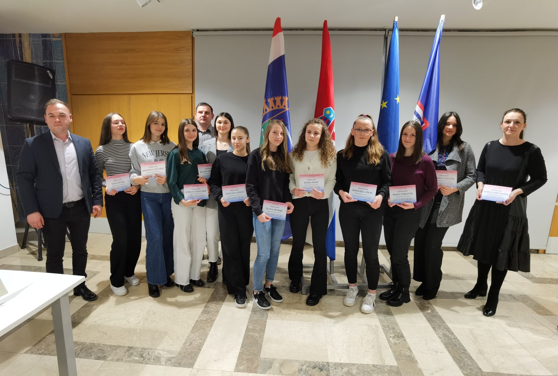 FOTO Grad Glina nagradio svoje istaknute i najbolje sportaše | Glina News